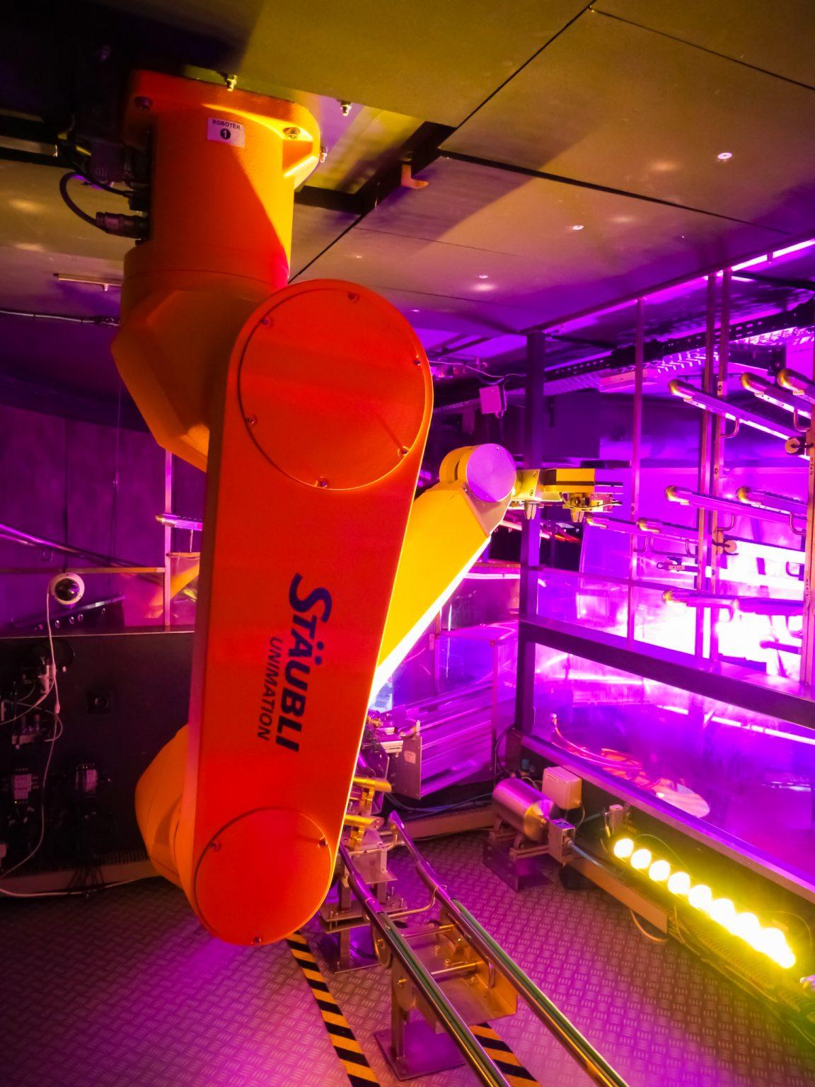 About us – ROLLERCOASTERRESTAURANT